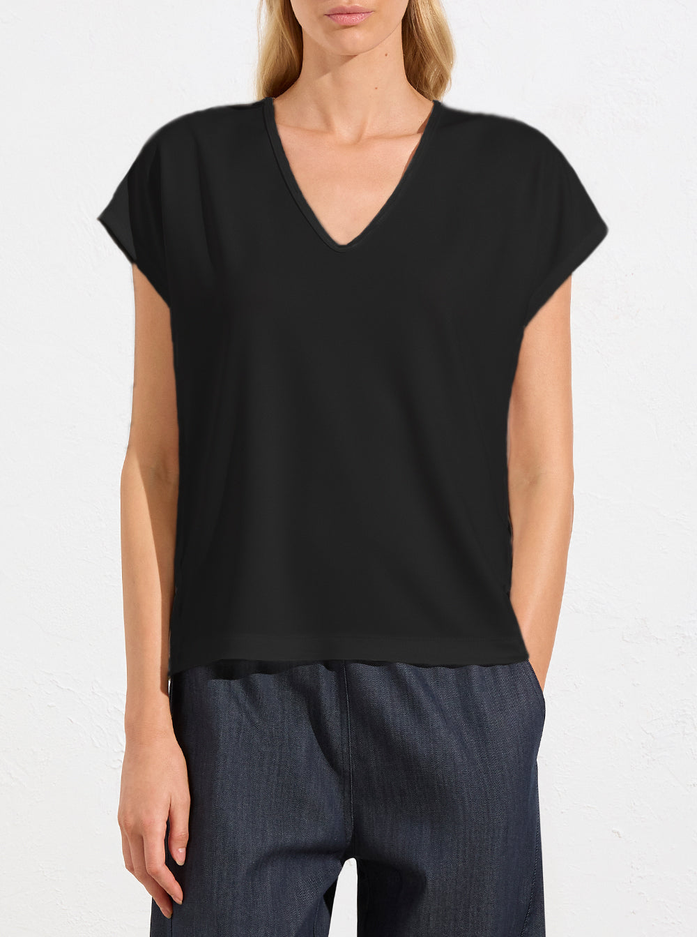 Powder Knit V Shell - Black – HEM Store